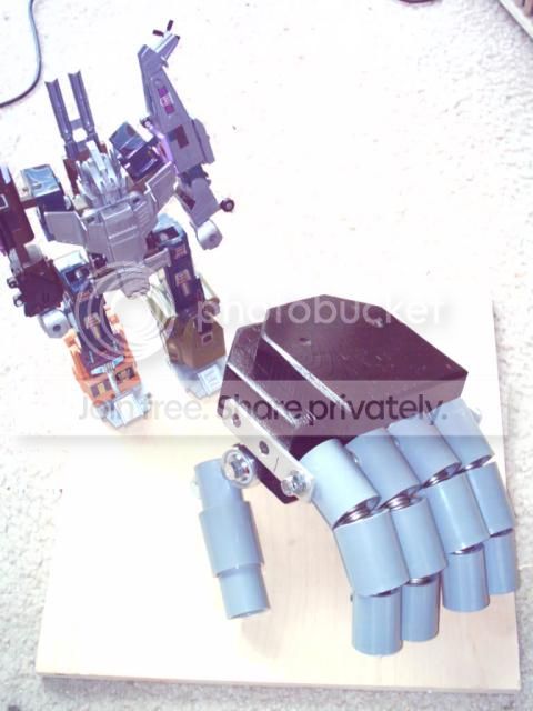 7-foot G1 Bruticus statue for sale | TFW2005 - The 2005 Boards