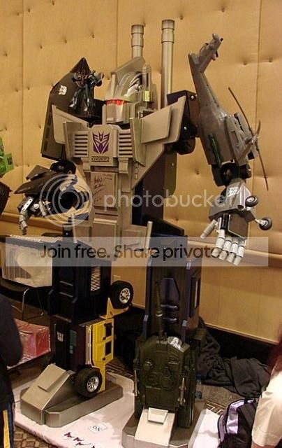 7-foot G1 Bruticus statue for sale | TFW2005 - The 2005 Boards