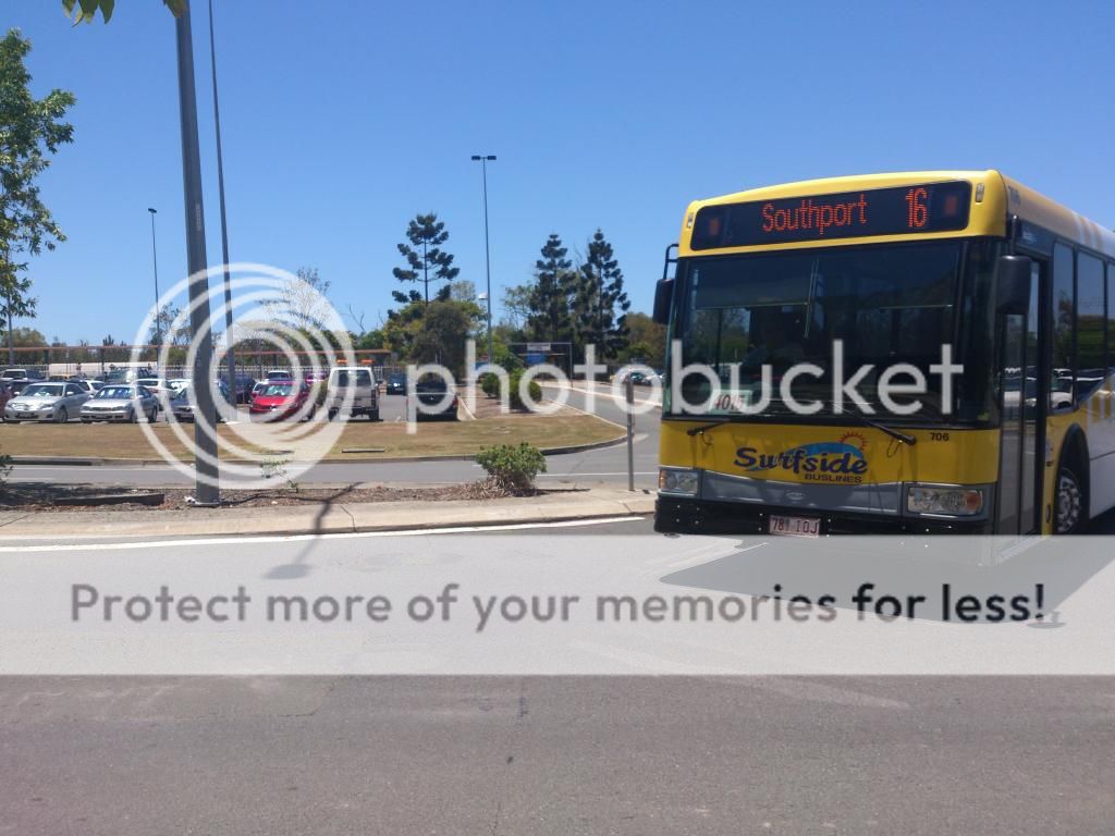 Surfside at Helensvale Station - 17/01