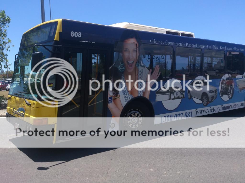 Surfside at Helensvale Station - 17/01