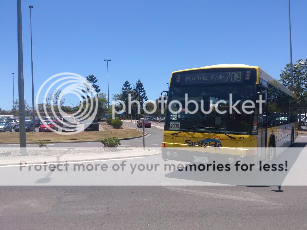 Surfside at Helensvale Station - 17/01